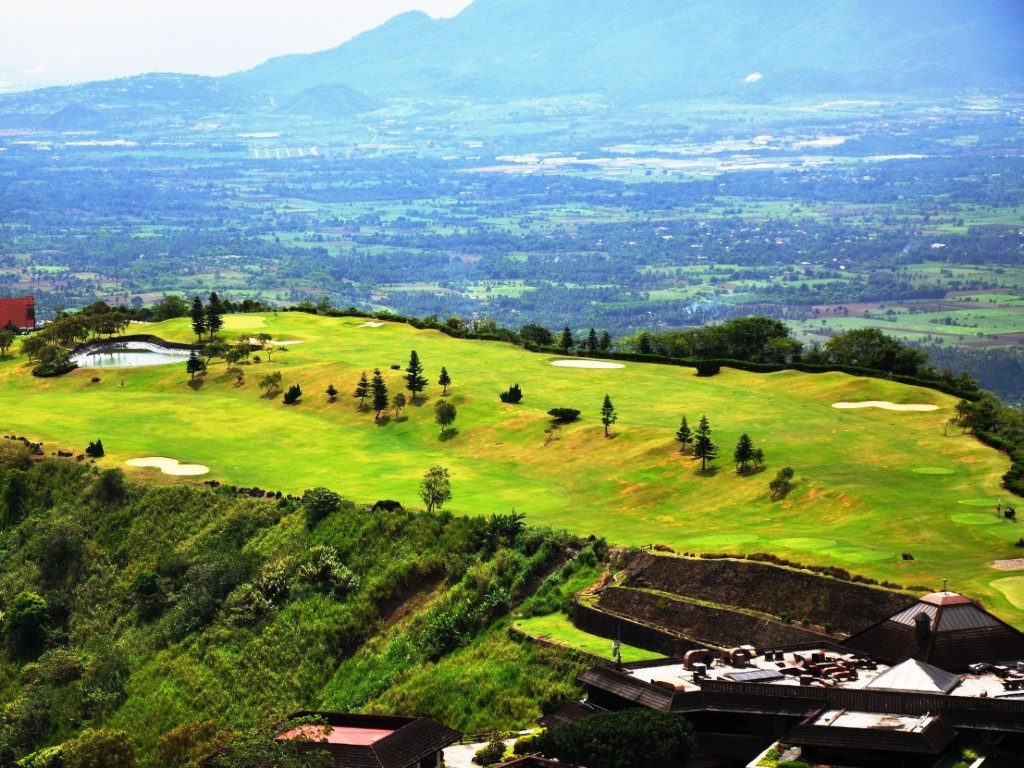 Tagaytay-highlands-philippines - Travel Inspires