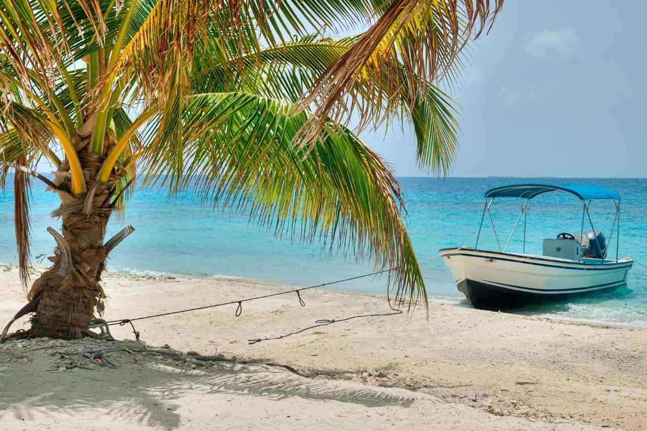 Belize Travel Guide 2023 - Travel Inspires